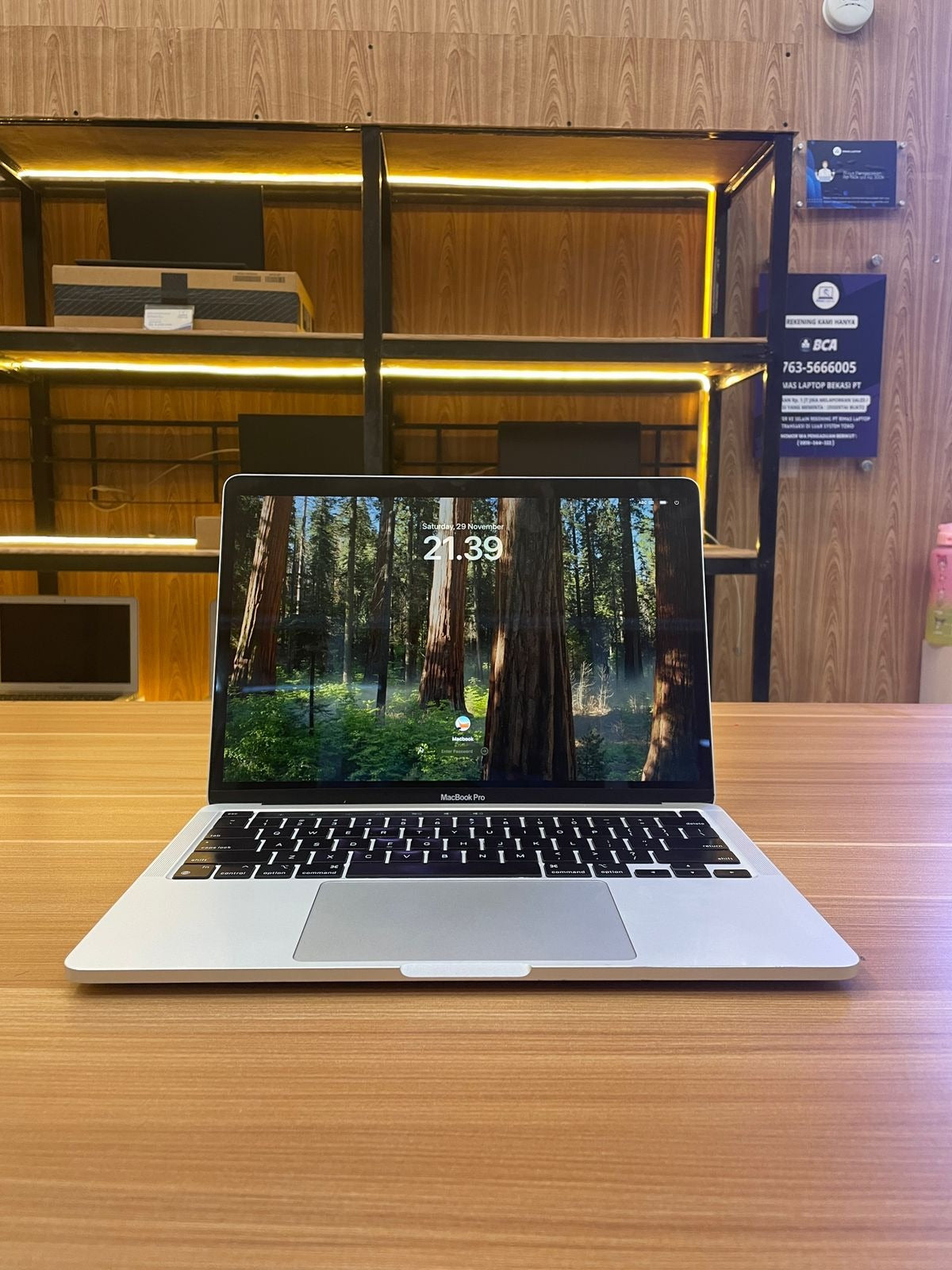MacBook Pro M1 2020 RAM 16/256GB M1 SECOND | HARAPAN INDAH – Rimas Laptop